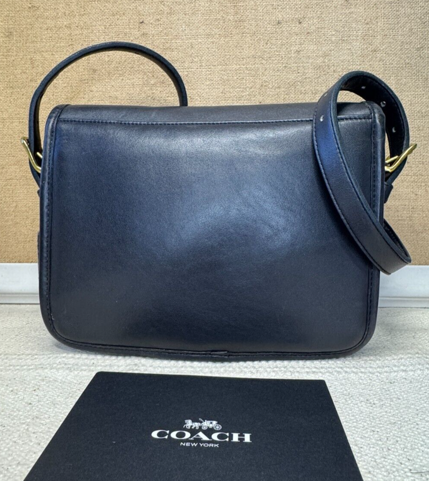 Vintage COACH Navy Saddle Pouch Standard Medium NYC Shoulder Bag ...