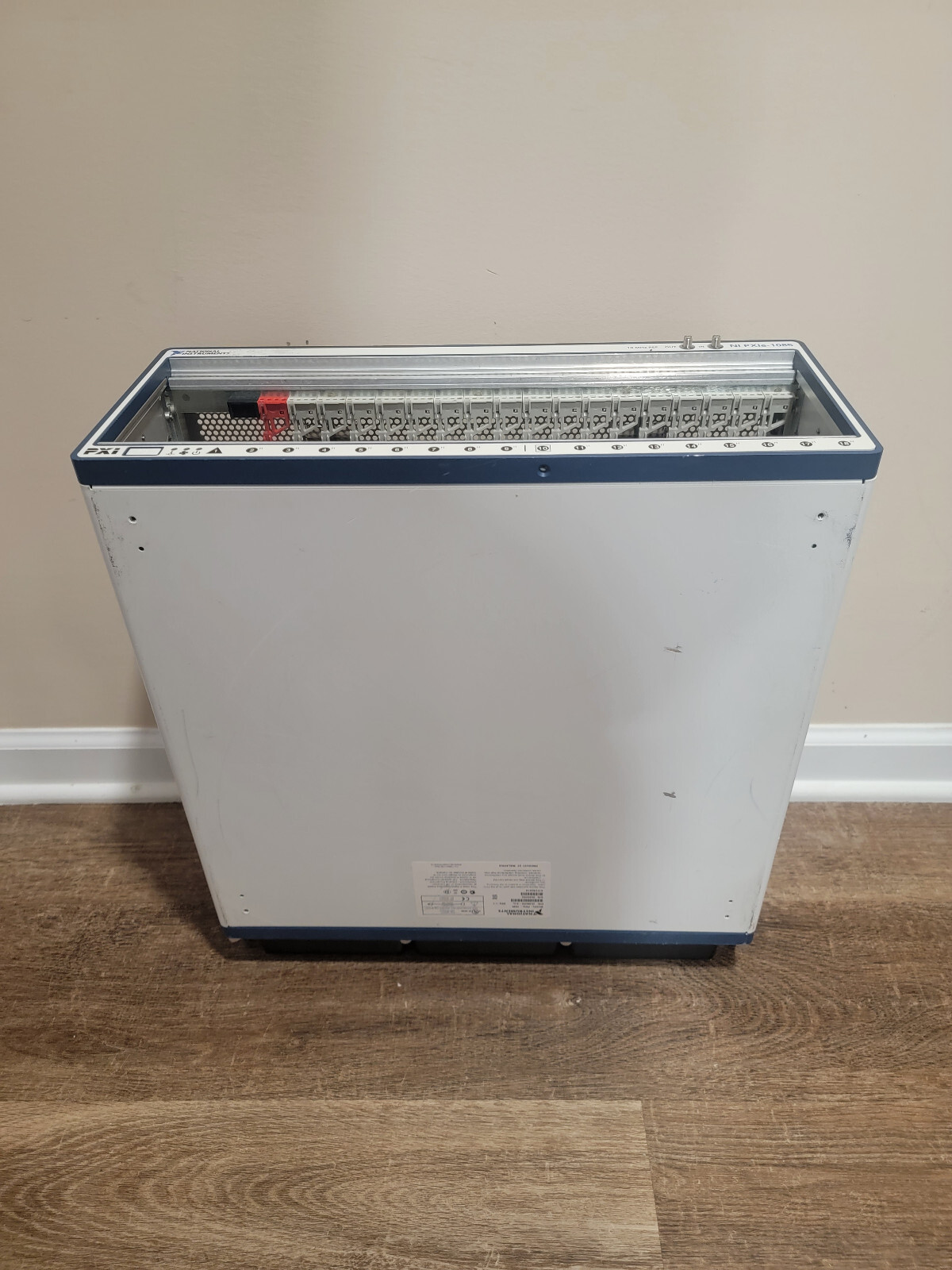 National Instruments NI PXIe-1085 PXIe, 18-Slot Up to 12 GB/s PXI ...