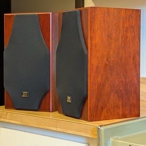 Monitor Audio Silver 3i Cherry Veneer Bookshelf Speakers in Great ...