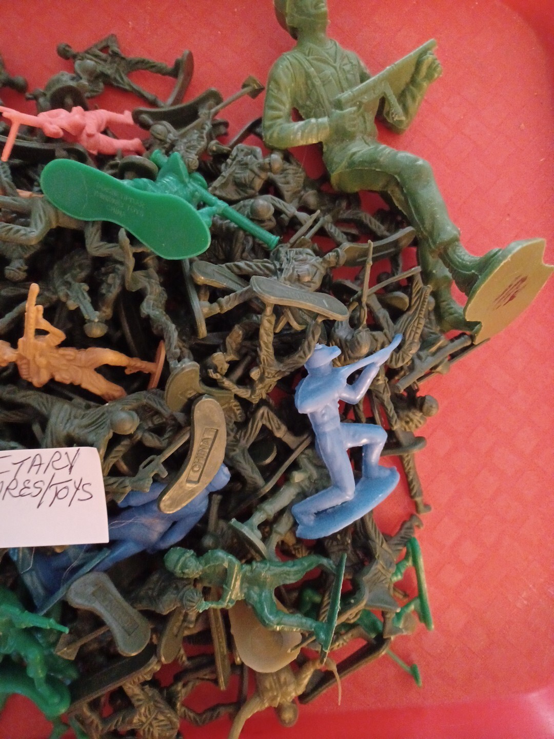 VINTAGE GUMBALL/DIME STORE MILITARY SOLDIER FIGURES/+TOYS LOT OF 160 ...