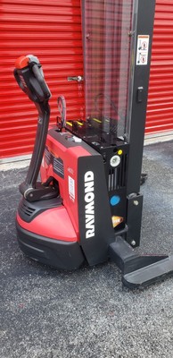 Forklifts - Raymond Model