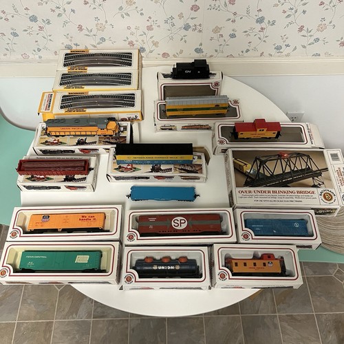 Vintage Bachman Union Pacific Train Set + Extras Nice HO Scale | eBay
