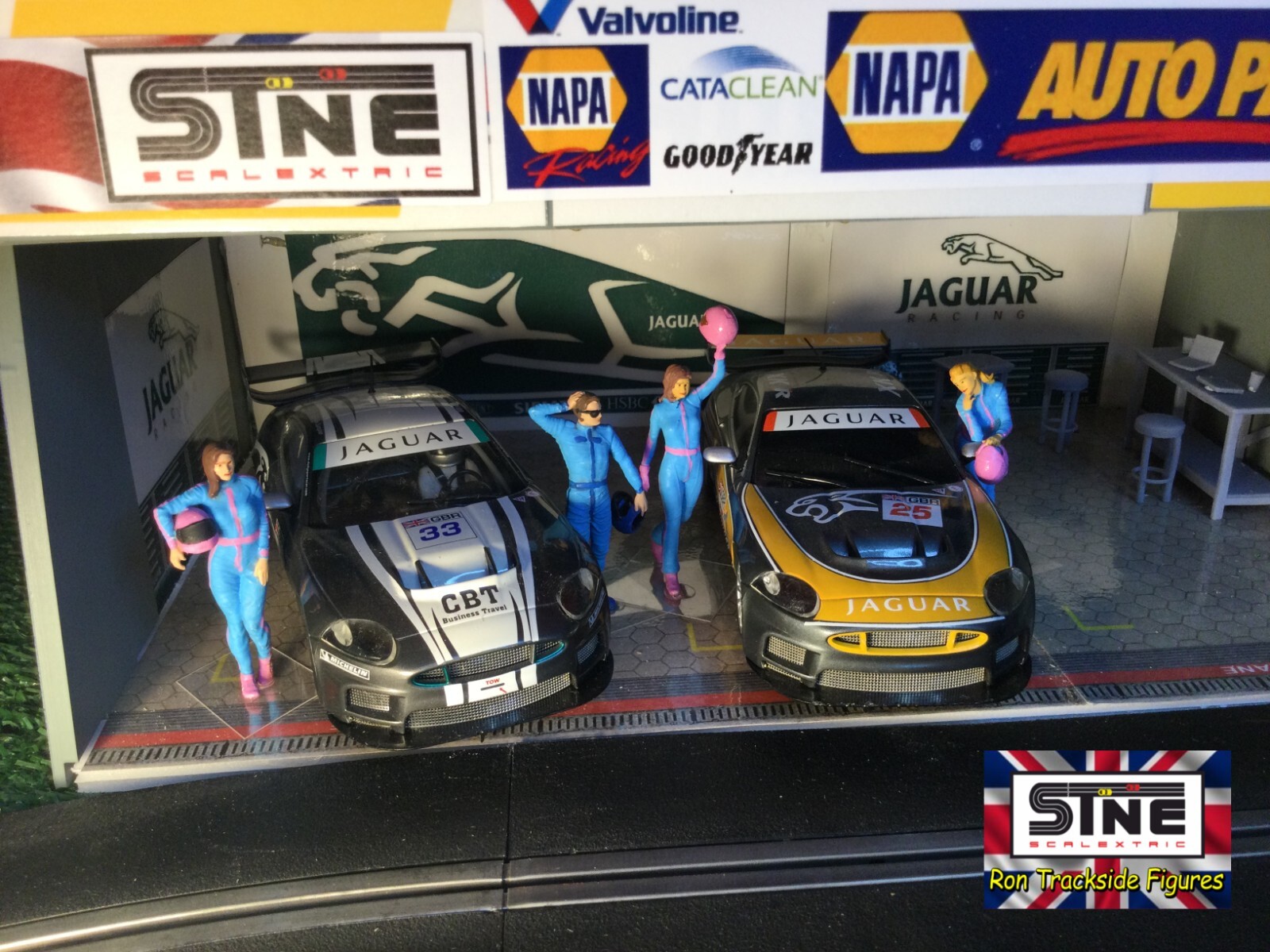 Scalextric Figures, Slot car Figures, 1:32 figures, Drivers Set 01 ...