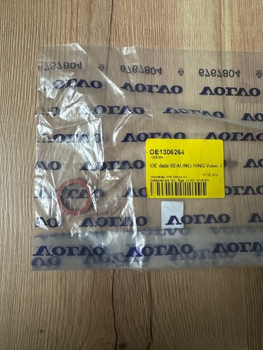 NEW GENUINE Volvo O-ring oil return from Turbo 240. 740. 940.NEW ...
