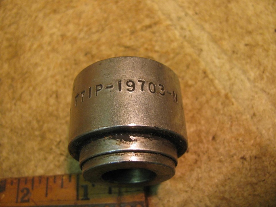 Ford OTC T71P19703N AC Compressor Dealer Service Felt Sleeve Retainer ...