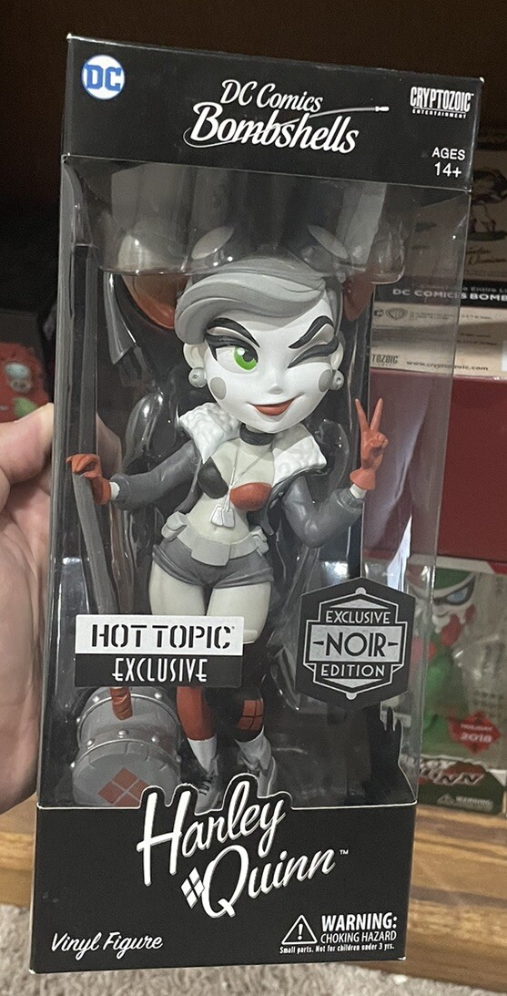 Cryptozoic DC Comics Bombshell Harley Quinn Noir Hot Topic Exclusive | eBay