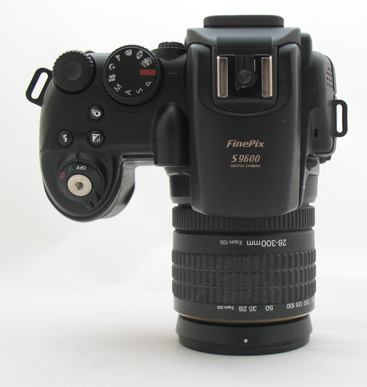 Fuji FinePix S9600 D-SLR style Digital Bridge Camera 9MP,28-300mm Zoom ...