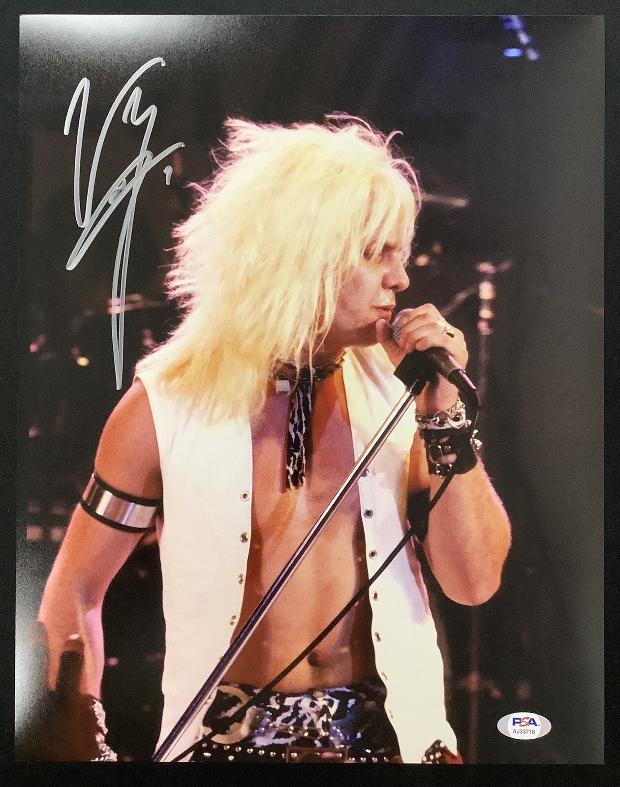 Vince Neil Autographed Memorabilia | Signed Photo, Jersey, Collectibles ...