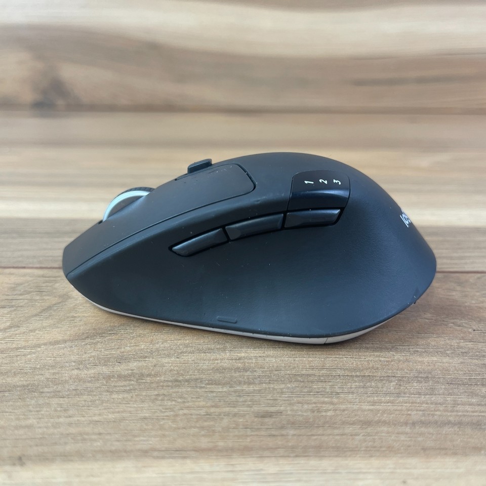 Logitech M720 Triathlon 8-Button Wireless Multi-Device Optical Mouse ...