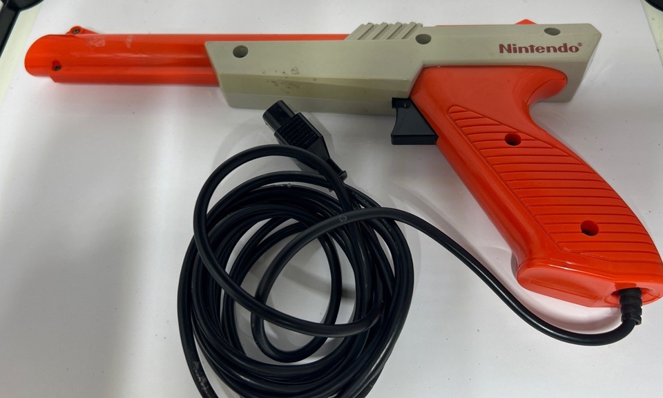 NES Zapper Gun UNTEST AS IS | eBay