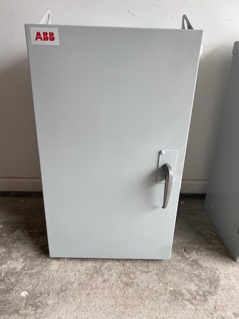 ABB RER620 Advanced Recloser Protection & Control Unit - UPD Card Error ...