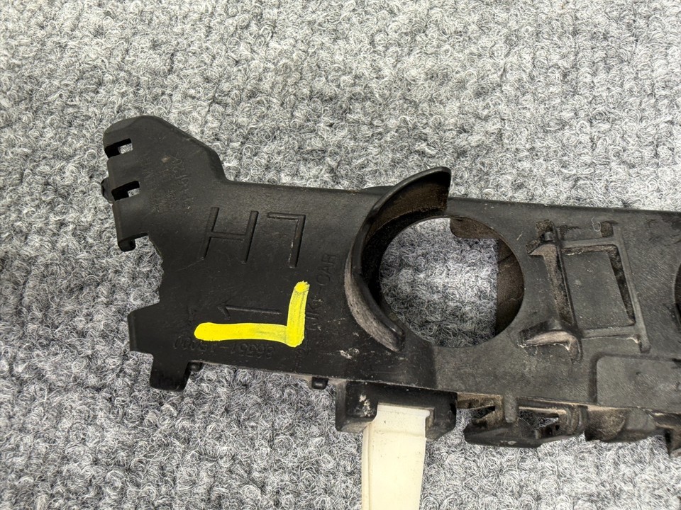 GENESIS GV70 22-26 OEM LEFT DRIVER BUMPER FENDER BRACKET STIFFENER ...