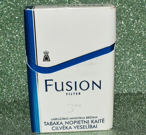 filter cigarettes Empty pack Vintage with inset tobacco Fussion ...