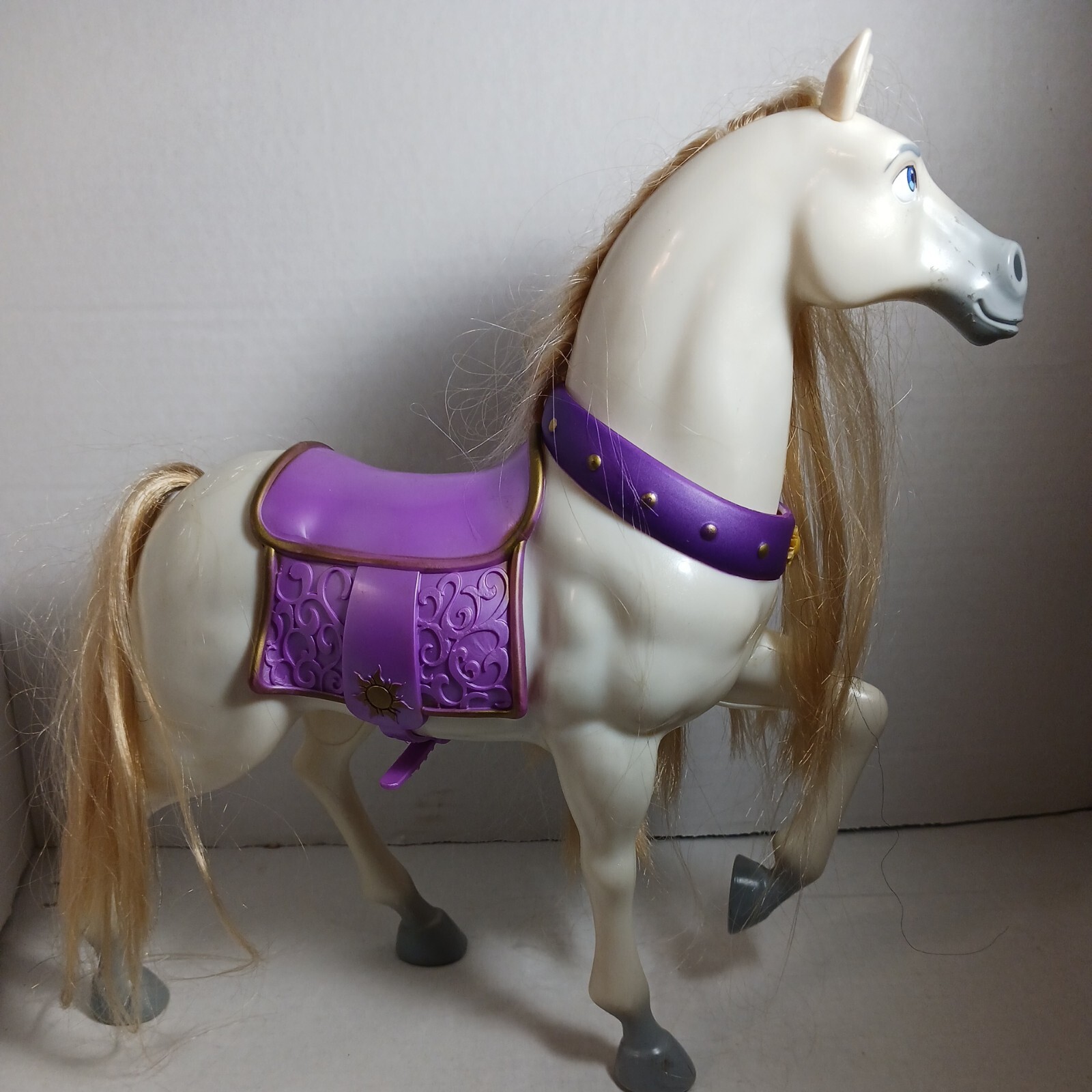 Maximus Tangled Model Sheet