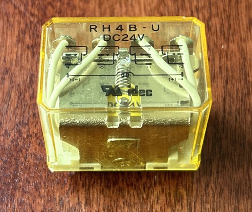 1 IDEC Rh4b-u 14 Pin Relay Socket 24v VDC for sale online | eBay