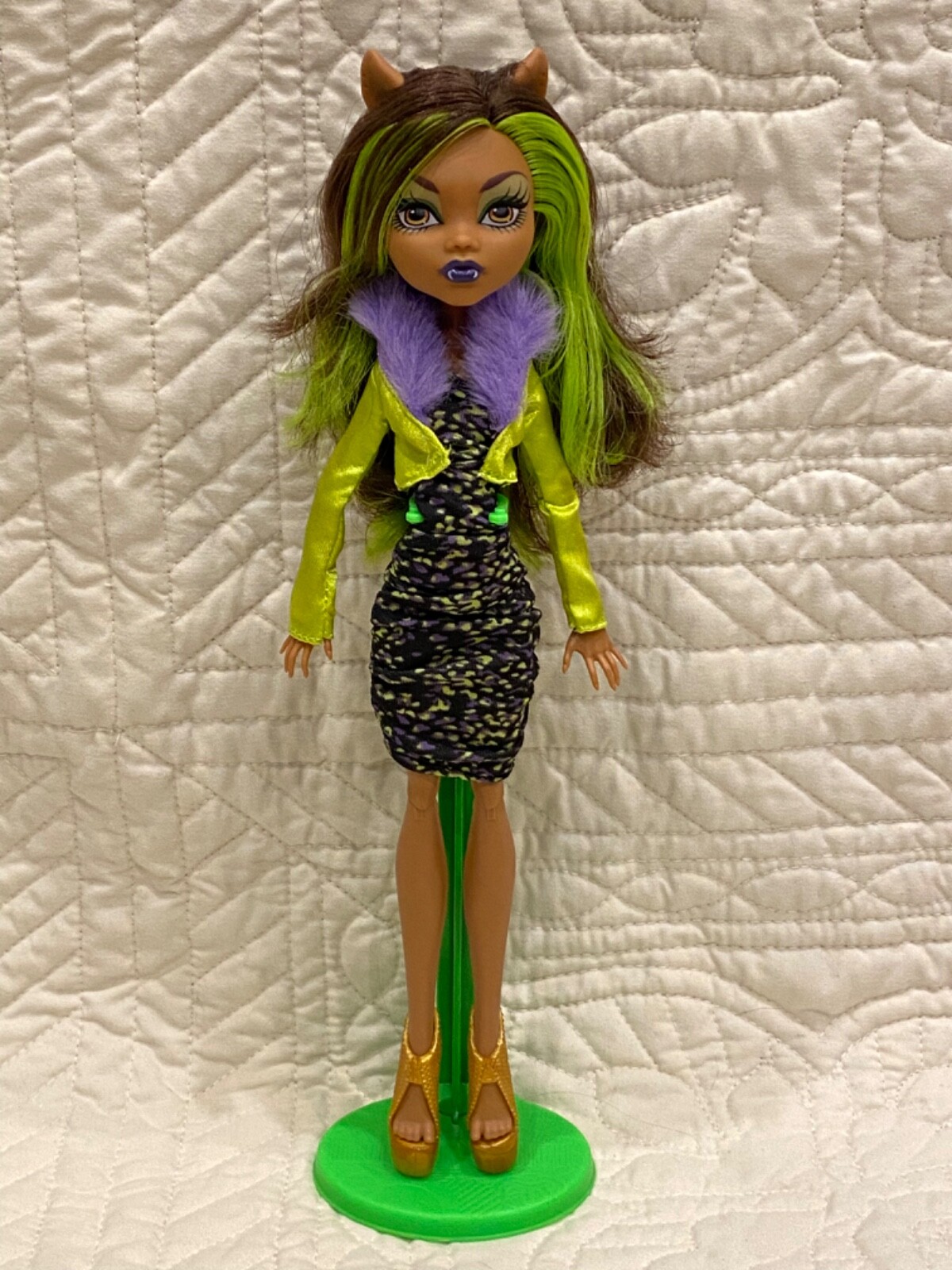 Display_Monster High doll Killer Style_Clawdeen Wolf_Clothes Shoes ...