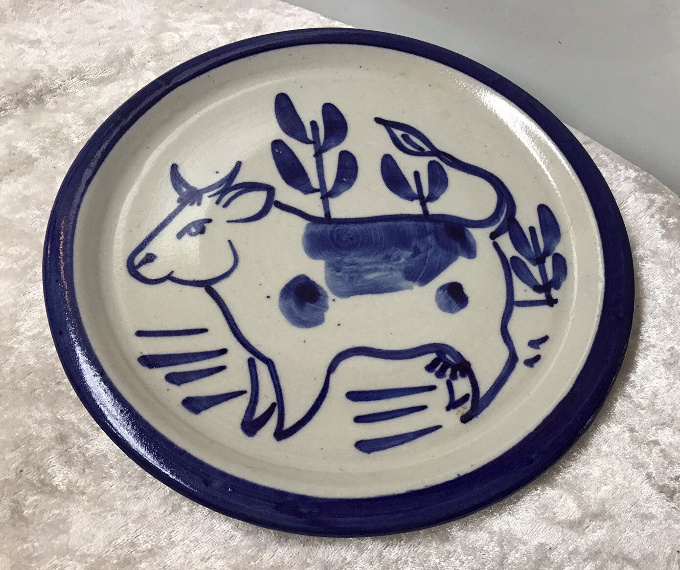 Emily Stackman Australian Studio Pottery Blue & White Bull Plate | eBay