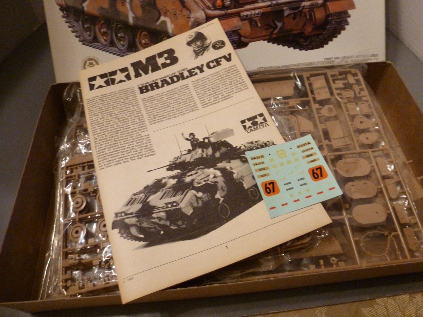 TAMIYA 1/35 BRADLEY FIGHTING VEHICLE #35131 | eBay