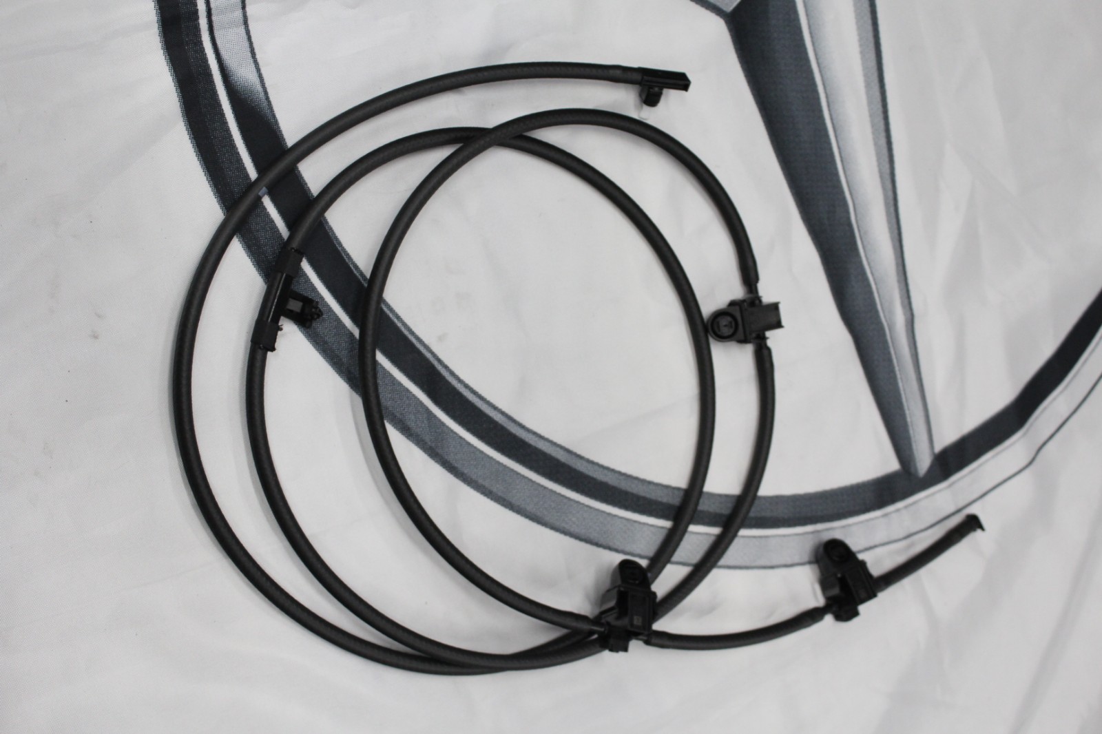 NEW Genuine Mercedes-Benz W204 C-Class Washer Jets and Hose Assembly ...