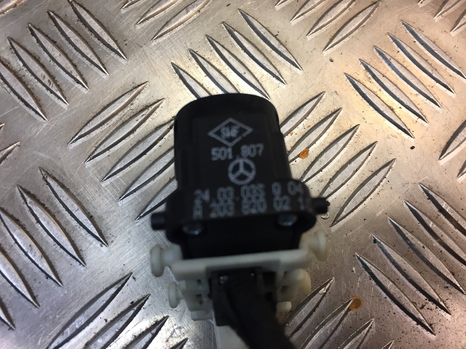 MERCEDES-BENZ C T-Model S203 Rear Right Door Window Control Switch ...