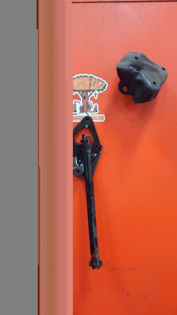 Clam Shell Engine Motor Mounts 73-87 88-94 4wd Chevy/GMC np205 np203 ...