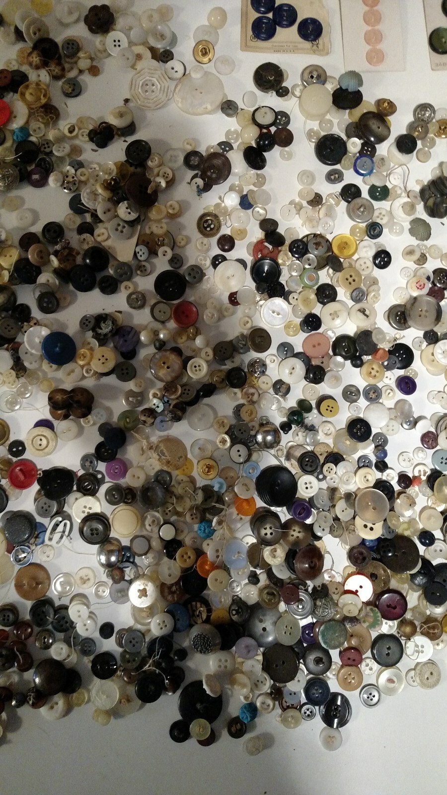 4 1/2 - 5 Pounds of Antique/Vintage Buttons, Mixed Lot | eBay