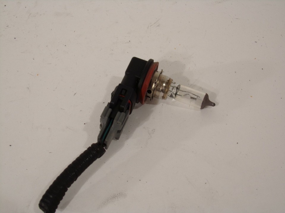 2008 2009 TAURUS X HEADLIGHT HEAD LAMP LENS GRAY BULB SOCKET PLUG ...