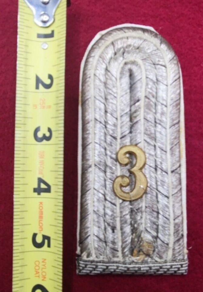 Pre-WWI German Army 3rd infantry second-lieutenant sew-on type shoulder ...