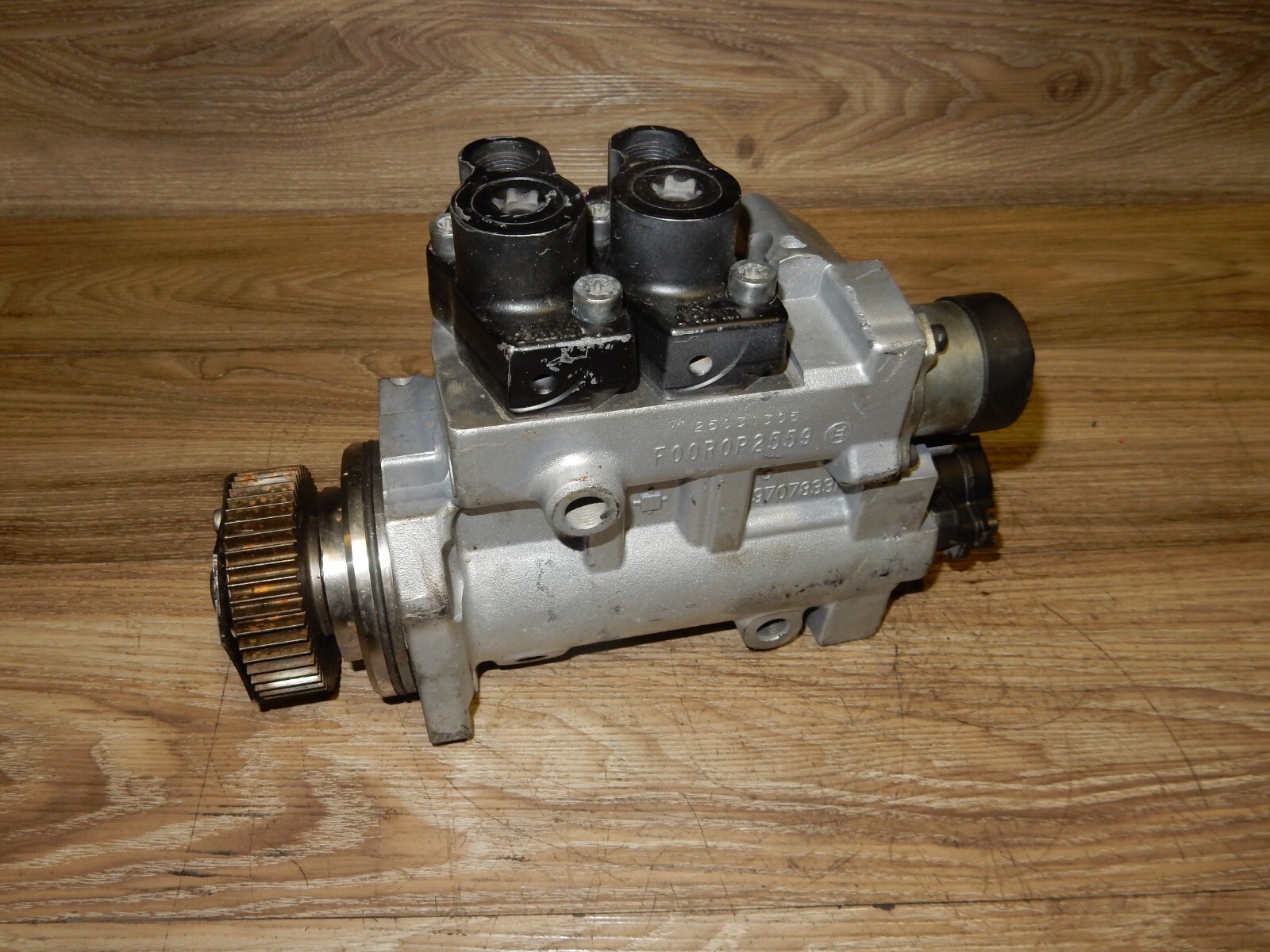 Bosch High Pressure Fuel Pump Detroit Diesel DD13 DD15 DD16 ...