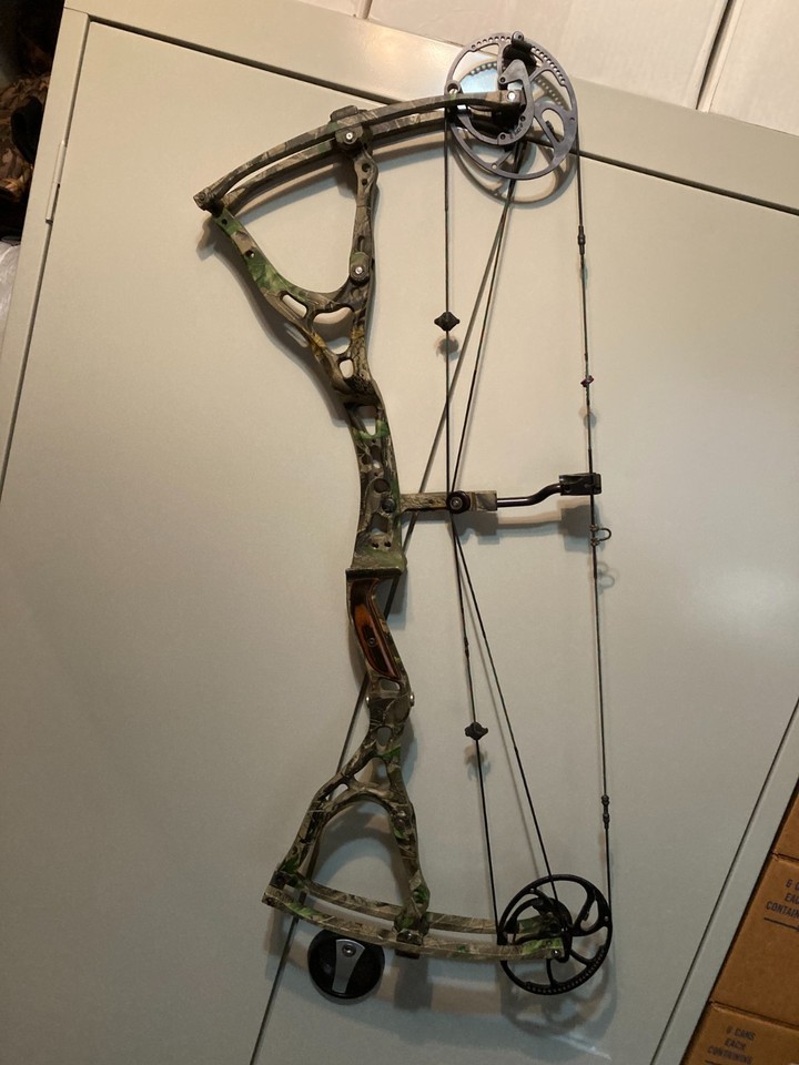 Bowtech General, RH, 70 LBS. DW, 26"-30" DL, 31" ATA, 315 FPS, 4.5 LBS. 80% L.O. | eBay