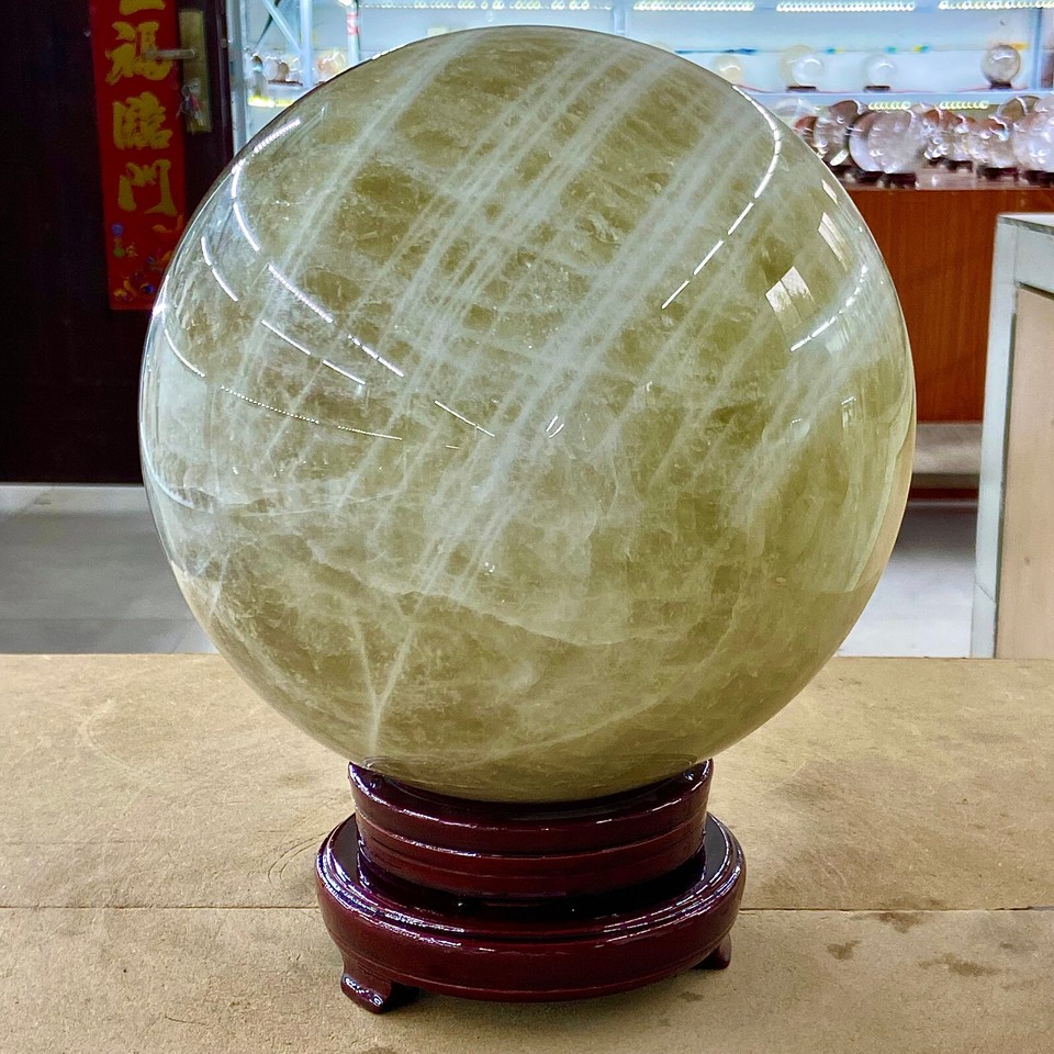 34.61LB Rare Yellow Crystal Ball - Rare Wealth and Healing Crystal ...