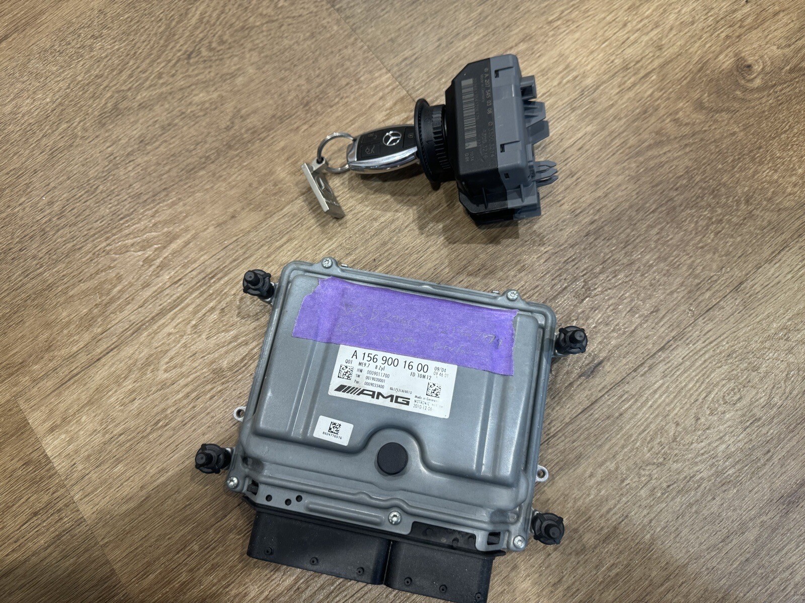 Mercedes Benz C63 P30 AMG W204 Engine ECU Computer, Key Head, 1 Key ...