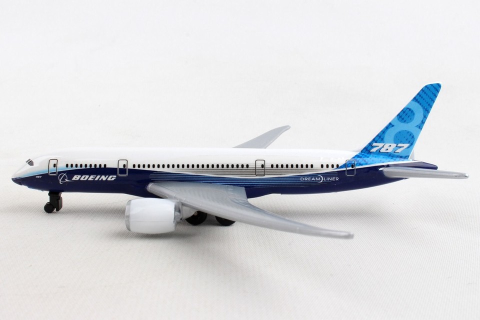 Boeing 787 DreamLiner Airplane 5" Wingspan Daron Toys Die-cast | eBay