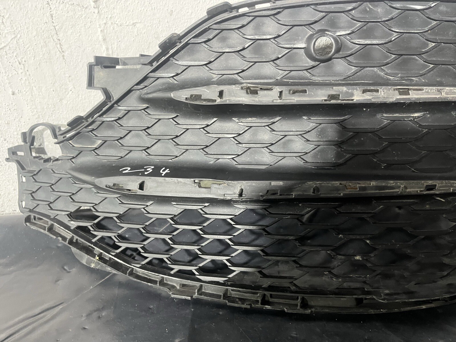 MERCEDES GLE FRONT BUMPER RIGHT SIDE GRILLE TRIM COVER A1678857503 2019 ...