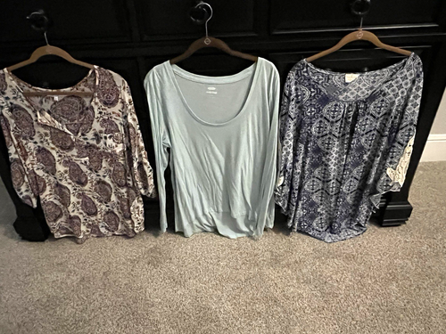 EUC Lot of 3 Ladies Old Navy And More tops 3/4 Sleeve And Short Sleeves ...