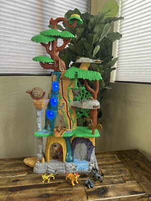 Disney Lion King Lion Guard Training Lair Playset Lights & Sounds ...