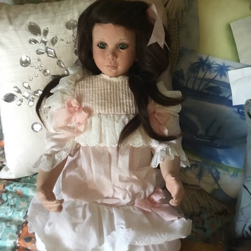 CHYNNA~artist PORCELAIN LTD EDITION~PEGGY DEY HANDSIGNED~1997 MIB NEVER ...