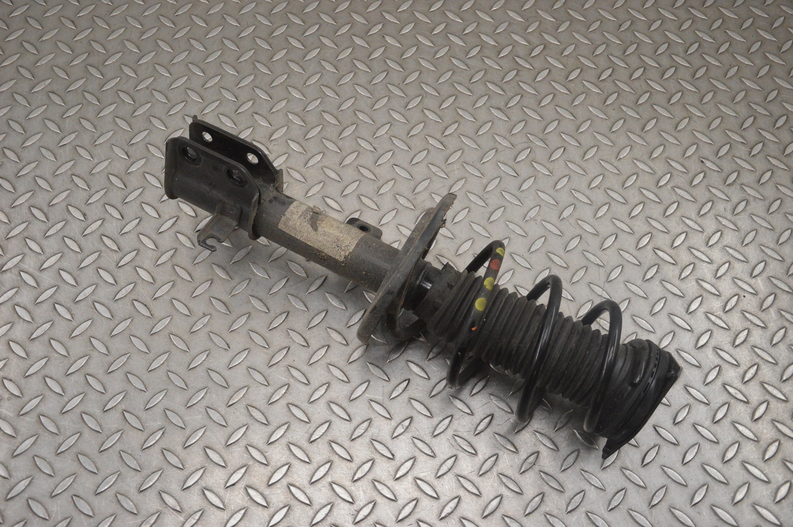 Peugeot+208+Shock+Absorber+Front+Left+98311683800+1.2+2022+RHD+21460815 ...