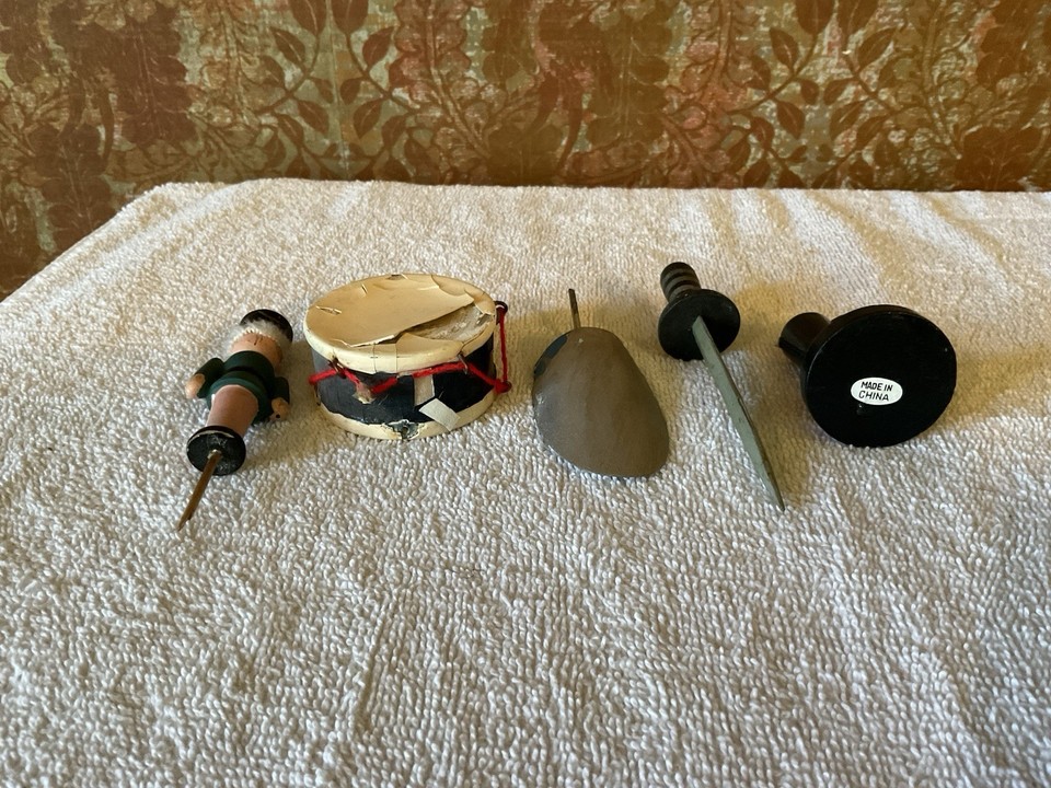 Lot 59 - (5) Replacement Parts For Christmas Nutcrackers | eBay
