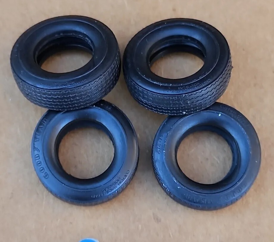 AMT 1/25 1970 FORD GALAXIE 007 JAMES BOND POLICE CAR WHEELS AND TIRES ...