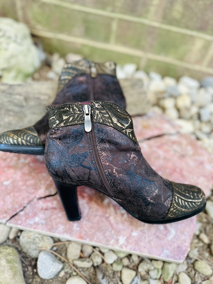 L'Artiste by Spring Step Sz 36/5.5 US Lidia Brown/Gold Embossed Ankle ...
