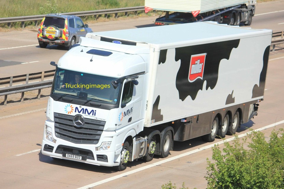 TRUCKINGIMAGES TRUCK PHOTOS - MILK TPT MULLER WISEMAN MMID TRUCKS - 250 ...