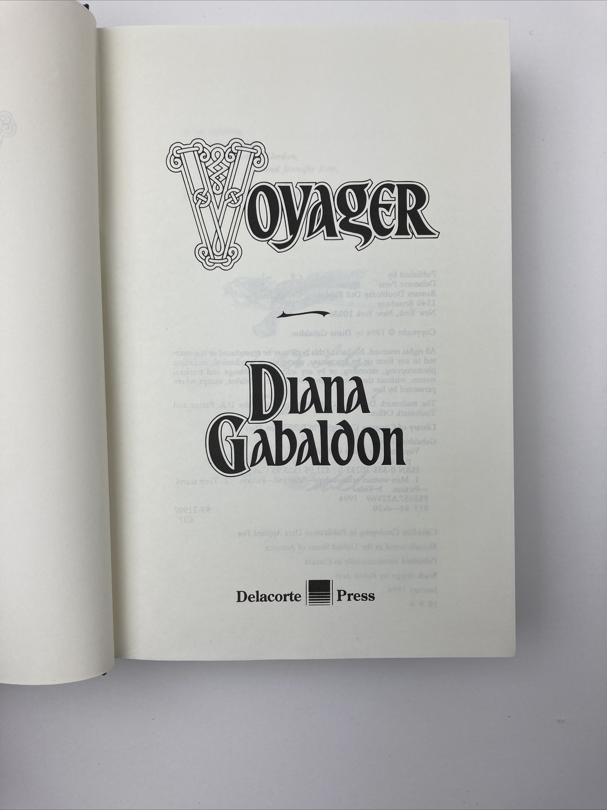 Voyager Diana Gabaldon Outlander - SIGNED 1st Edition / 1st Print ...