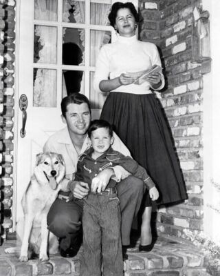 Audie Murphy 1950's at home with his wife son & dog 8x10 inch photo | eBay