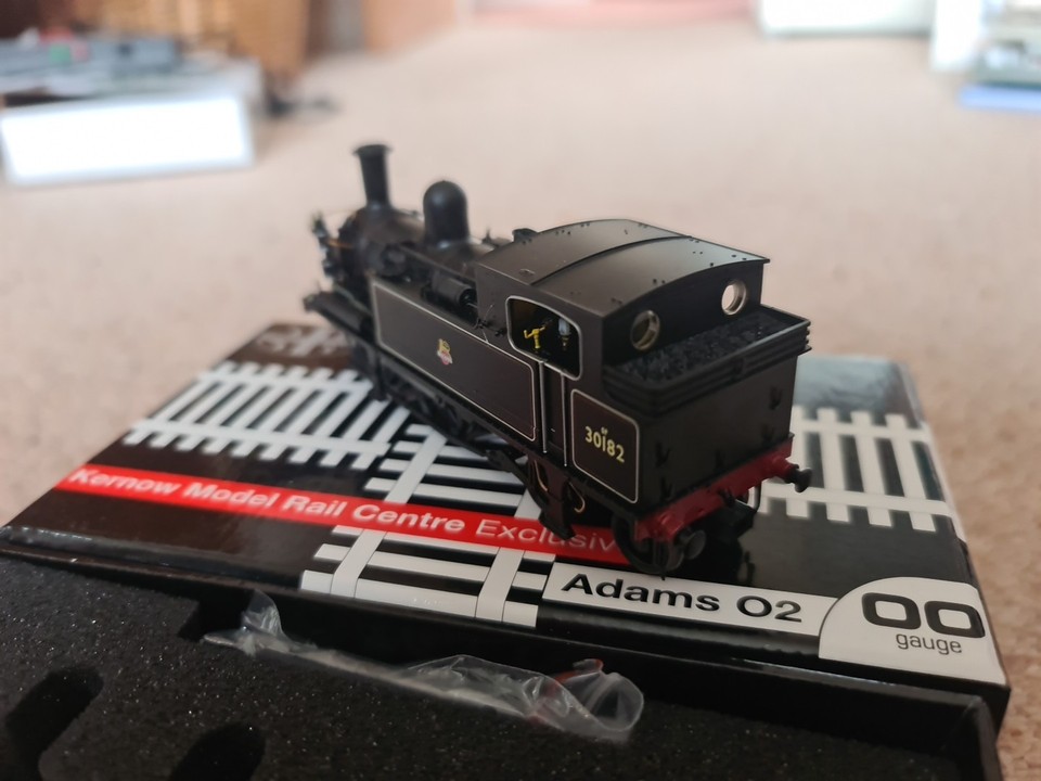 KERNOW KMRC OO GAUGE K2103 ADAMS O2 TANK LOCO BR BLACK 30182 PULL ...