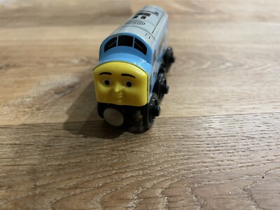 Thomas & Friends Wooden Railway Train Tank Engine - D199 Diesel - 2003 ...