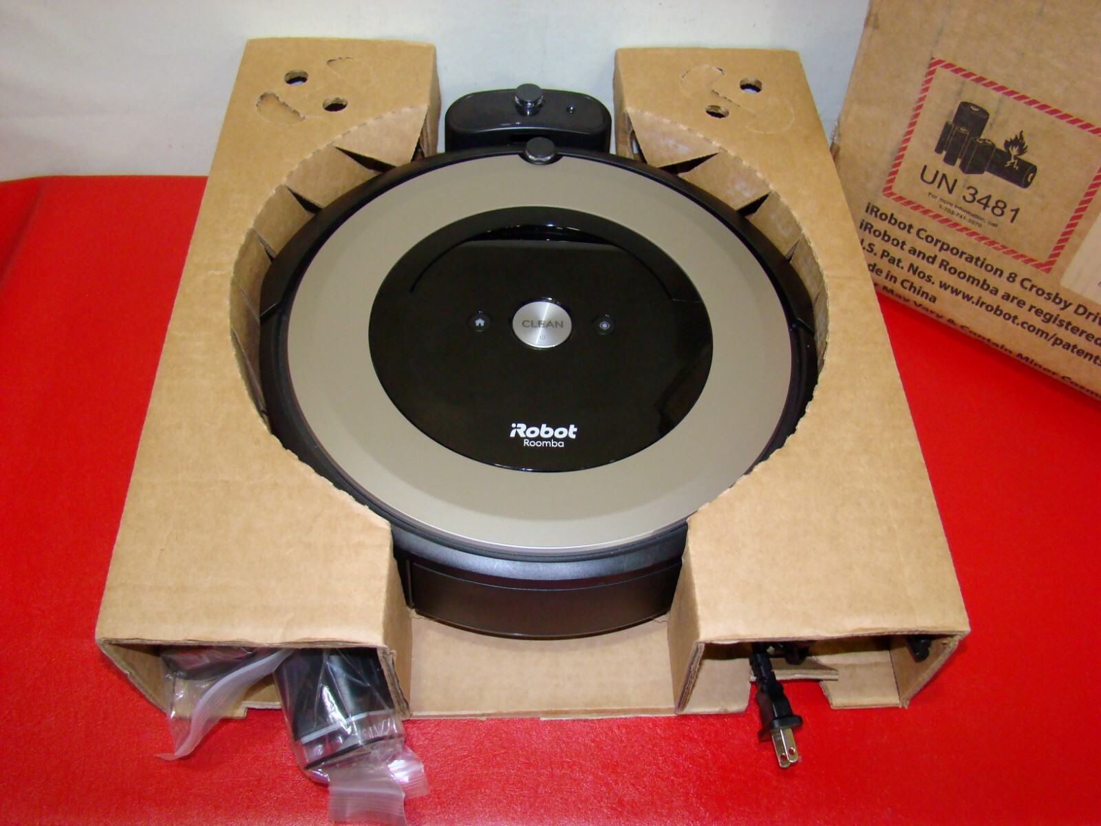iRobot Roomba E6 (6199) Robot Vacuum Cleaner - Wi-Fi Connected Self ...