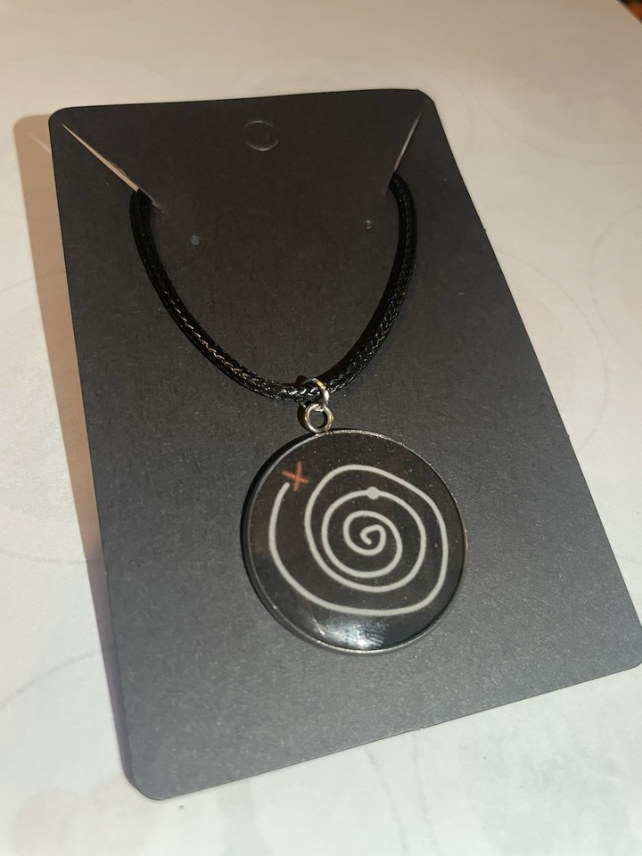 Life is strange rewind symbol pendant necklace | eBay