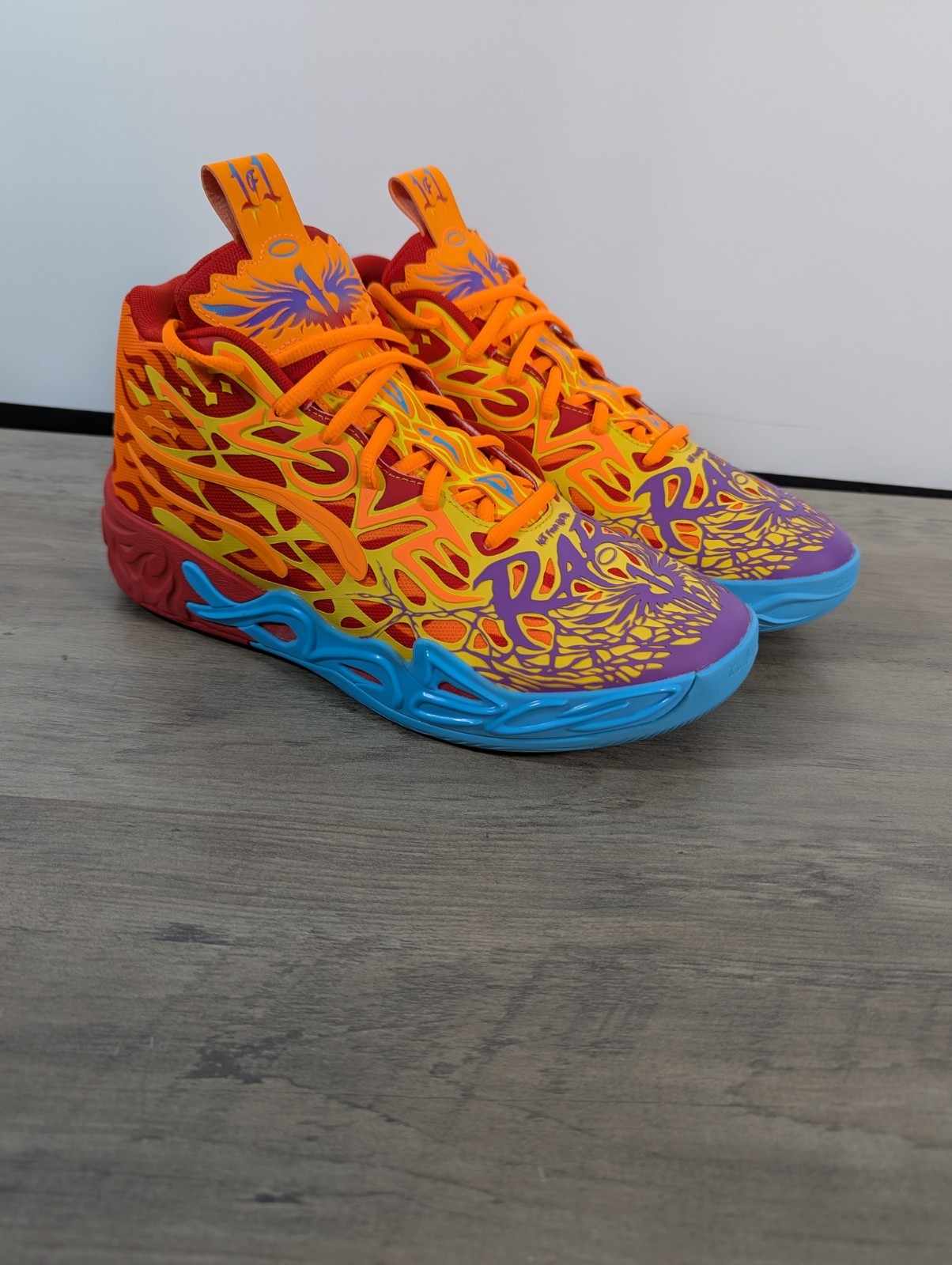 [311308-01] Puma Mens Sz 9 MB.04 Lamelo Ball Phoenix SAMPLE shoes