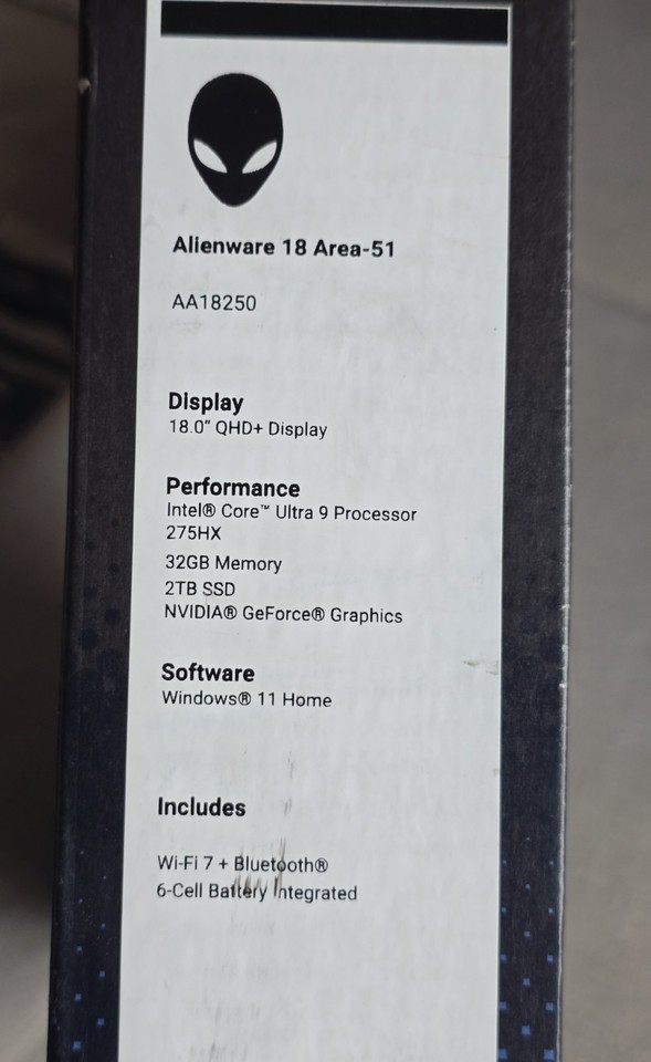 Alienware 18 Area-51 18" QHD+ 300 Hz Ultra 9 275HX, 32GB 2TB SSD, RTX ...